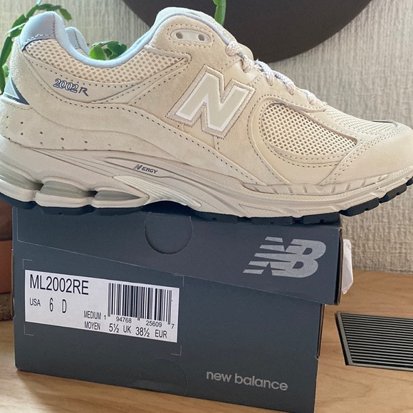 New Balance | Shoes | 202 R New Balance | Poshmark